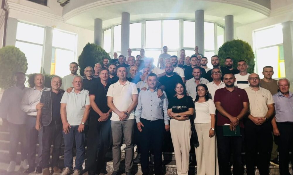 Nazim Taipi dhe Nuhi Neziri takim me aktivin e BDI-së në Tearcë për ...