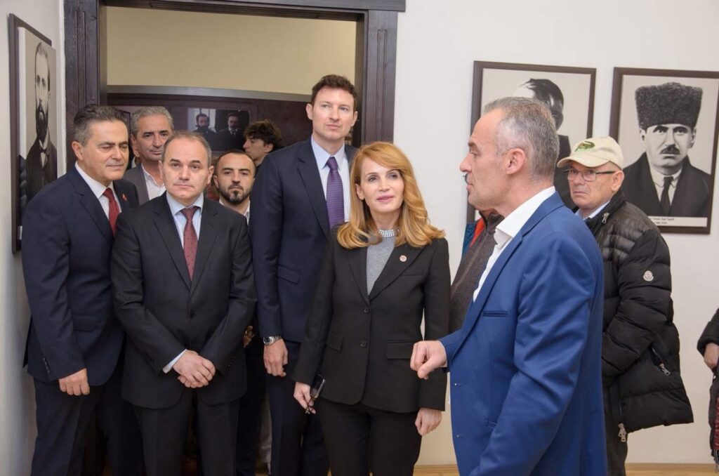 Dita e Alfabetit, Zëvendës Ministrja Premti në Manastir: Gjuha shqipe ...